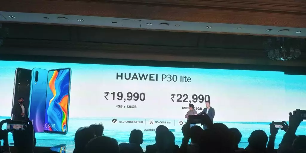 HUAWEI P30 Lite በህንድ ውስጥ ከሶስት እጥፍ የኋላ ካሜራዎች ጋር ተጀመረ፡ ዋጋ፣ ዝርዝር መግለጫዎች 32597_1