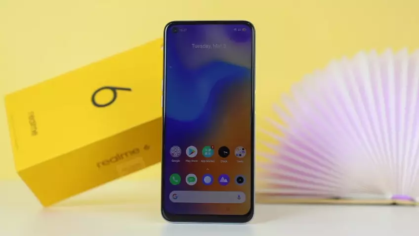 Realme 6- Beste mobiltelefoner under Rs.15 000 i India