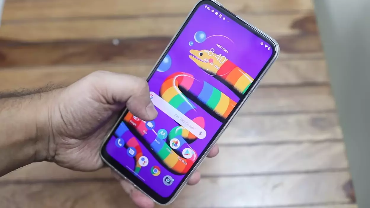 Motorola One Fusion Plus - Meilleurs téléphones sous Rs 20000