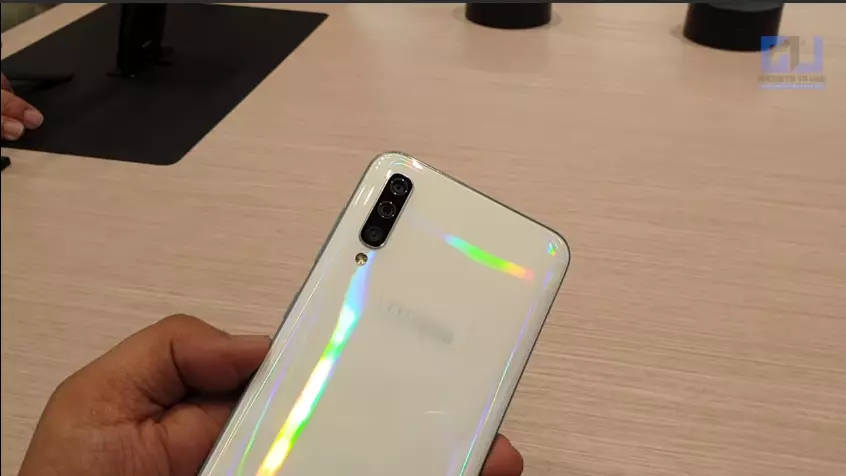 Samsung Galaxy A60 បានបញ្ជាក់ពីលក្ខណៈសម្បត្តិដែលរំពឹងទុកថានឹងចេញលក់នៅប្រទេសឥណ្ឌា និងតម្លៃ 50988_3