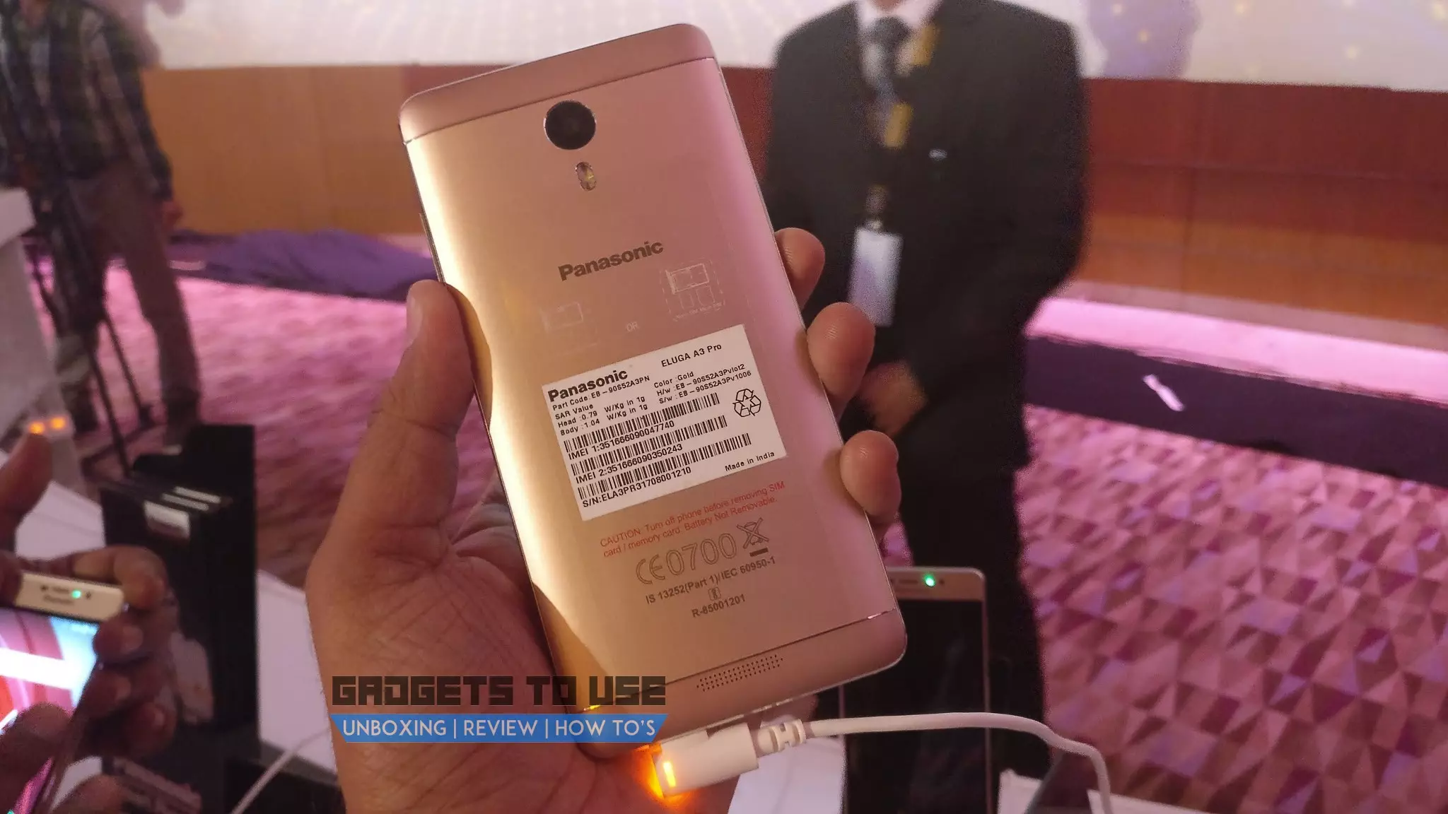 Panasonic Eluga A3 ۋە A3 Pro- ئارقا