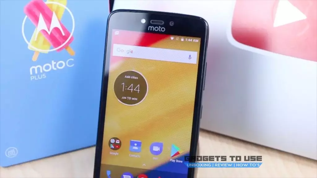 Moto C Plus