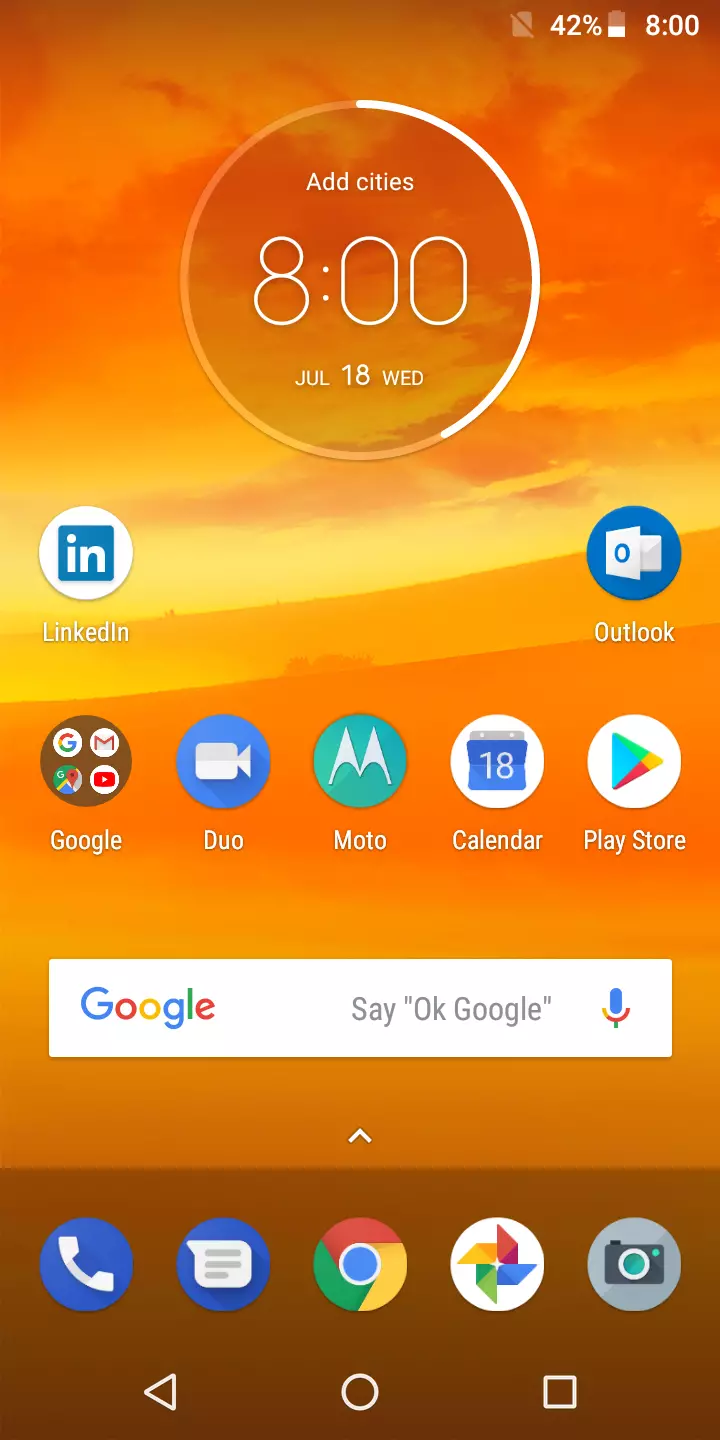 Moto E5 Plus איבערבליק: סמאַרטפאָנע פֿאַר עלטער 9914_13